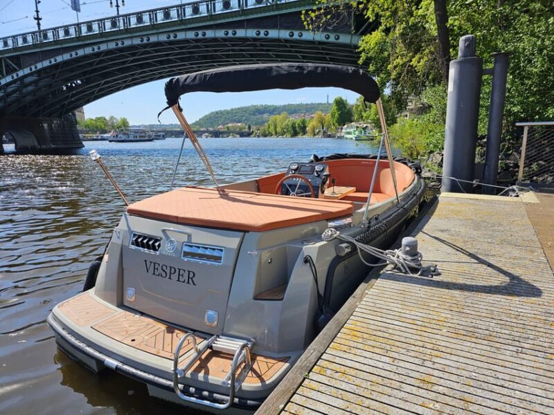 Prague Private Boat Tour - Who’s This Tour Best For?