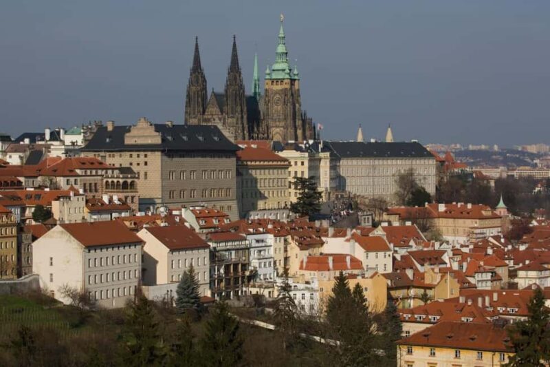 Prague: Private Castle Tour with Limousine-alone at catle - The Experience: A Step-by-Step Breakdown