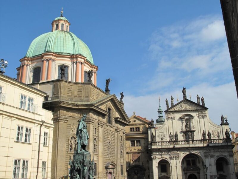 Prague: Private City Tour by Minivan - The Sum Up