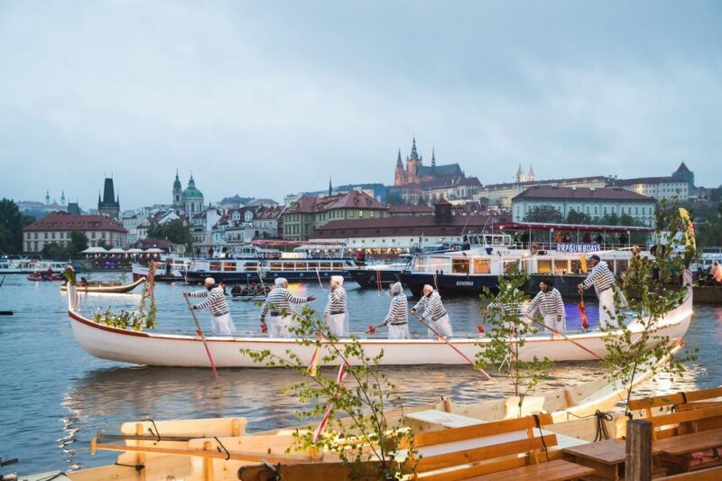 Prague private guided city tour - Discovering Prague with a Private Guided Tour