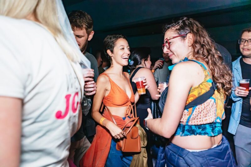 Prague: Pub Crawl with Unlimited Drinks and Cocktails - The Experience Breakdown: What You Can Expect
