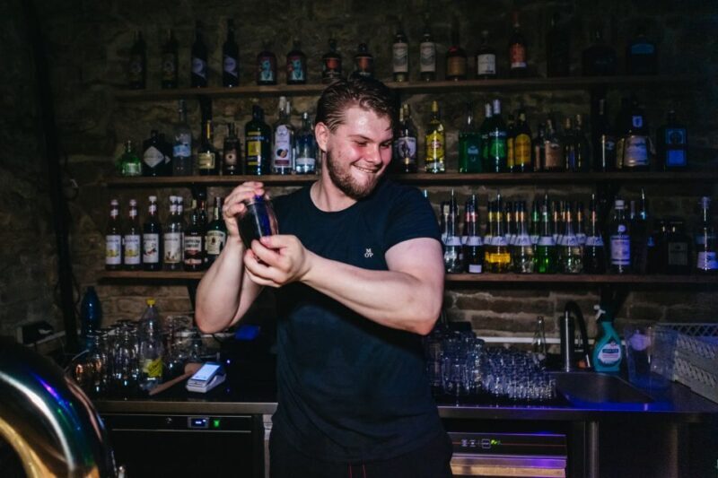 Prague: Pub Crawl with Unlimited Drinks and Cocktails - Who Should Consider This Tour?