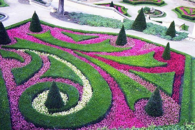 Prague Renaissance & Baroque Gardens Walking Tour - Detailed Breakdown of Stops