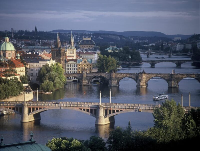 Prague: River Cruise with Transfer to Pier - FAQs