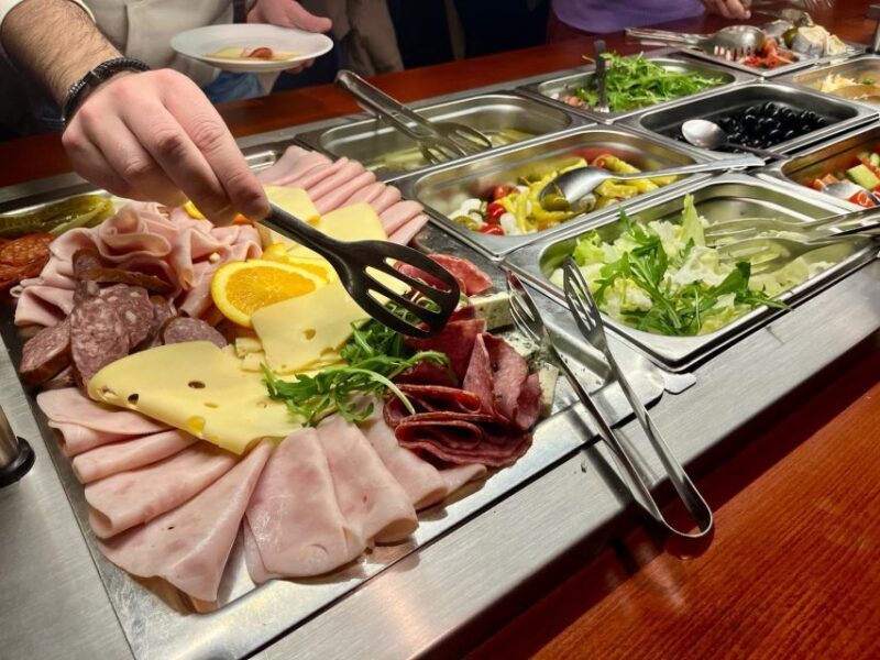 Prague: Sightseeing Boat Cruise with Buffet Dinner - FAQ