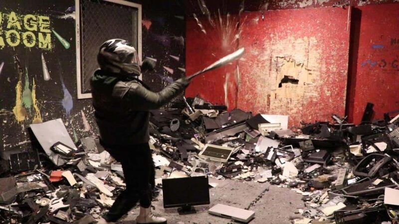Prague: Smash Room Experience - A Practical Look at the Smash Room Experience in Prague