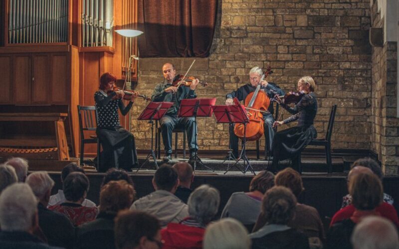 Prague, St. Martin: The Best of World & Czech Music - The Musicians and Their Performance