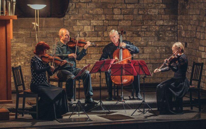 Prague, St. Martin: The Best of World & Czech Music - Who Will Enjoy This Experience?