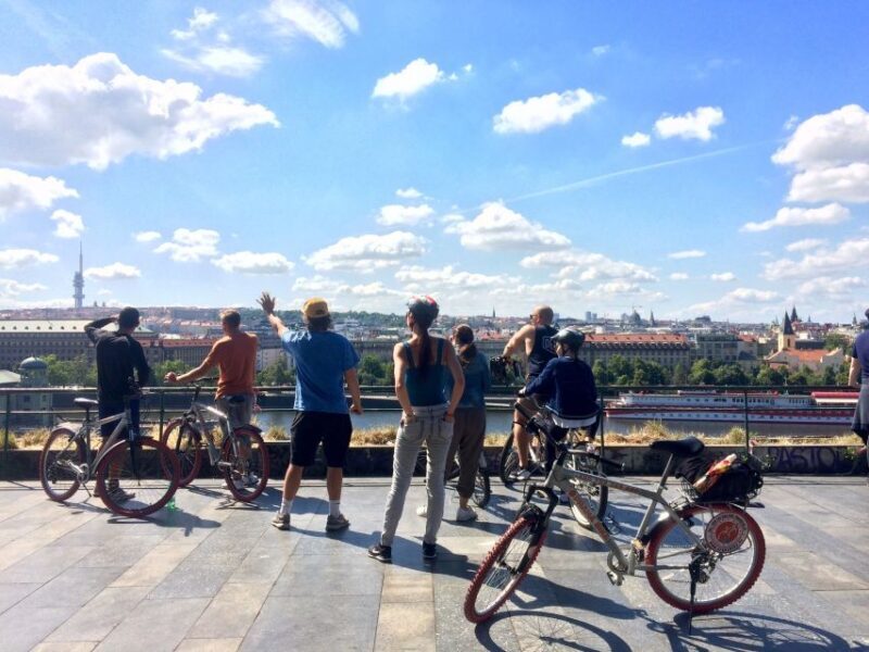 Prague: Stunning Viewpoints, Castle, City & Park Bike Tour - Discovering Prague on Two Wheels