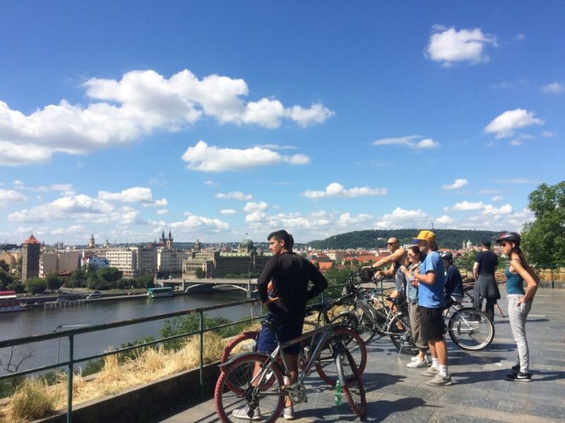 Prague: Stunning Viewpoints, Castle, City & Park Bike Tour - What to Expect During the Ride