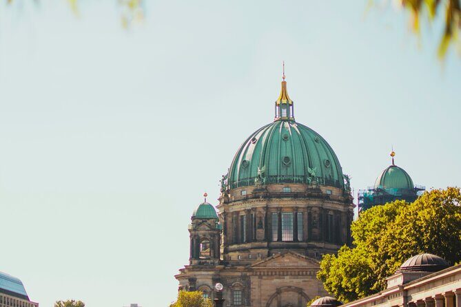 Prague to Berlin Private Transfer with Optional Sightseeing - Why Choose a Private Transfer?