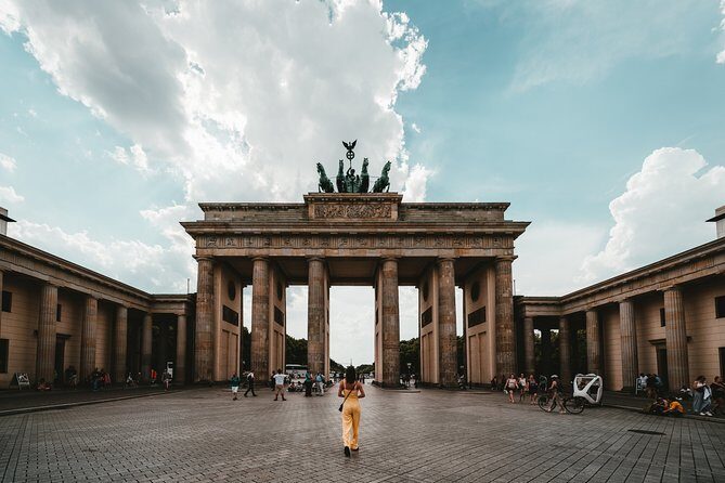 Prague to Berlin Private Transfer with Optional Sightseeing - FAQ