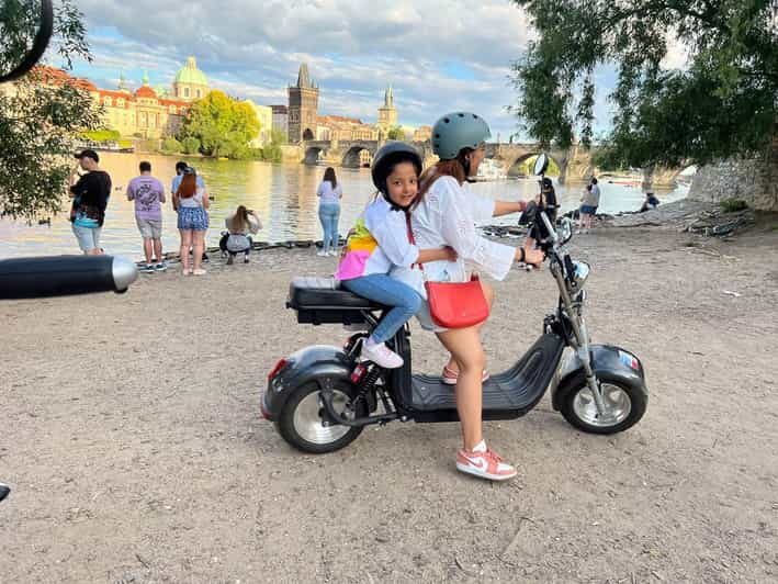 Prague: VIP Private 3 hours E-scooter tour with guide - The Quality and Value of the Tour