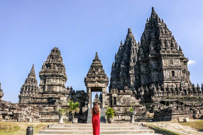 Prambanan Sunset and Ramayana Ballet with Dinner - Key Points