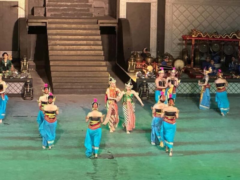Prambanan : Watching Ramayana Ballet Performance With Dinner - An Overview of the Experience
