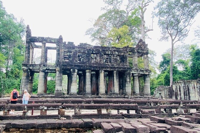 Preah Khan, Neak Pean and Pre Rup Temple Tour - A Detailed Look at the Temples and Experience