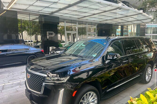 Premier Limousine Miami Airport Hotel Port Transfers in Lux SUV - Key Points