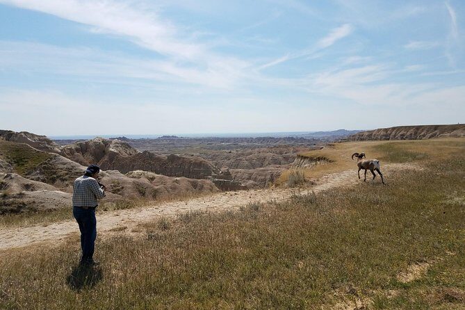 Premiere Private Badlands Day Tour - What’s the Atmosphere?