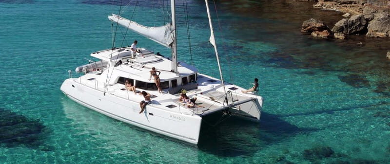 Premium and exclusive catamaran in Lanzarote - Discover Lanzarote from a luxury vantage point