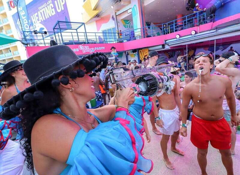 Premium Beach Party Coco Bongo - FAQs