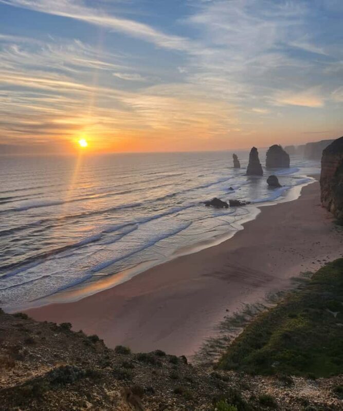 PREMIUM Great Ocean RD Tour REVRS-Dlux MINIBUS-Hotel PickUP - The Bottom Line: Who Should Consider This Tour?