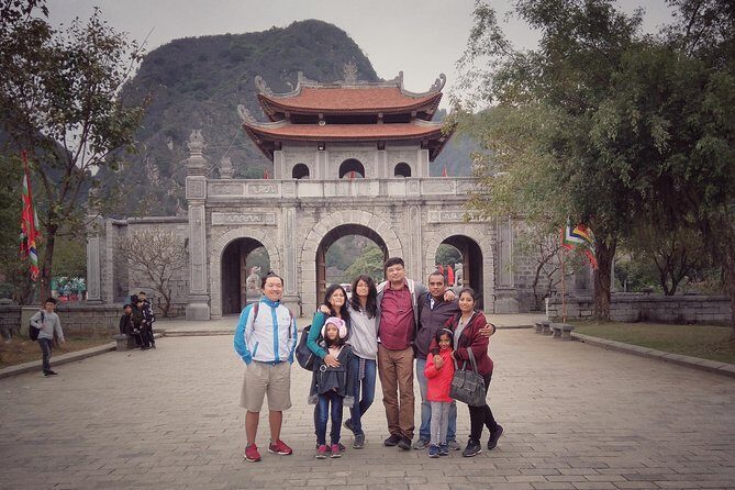 Premium Hoa lu - Trang An - Mua Cave with Buffet Lunch from Hanoi - What the Tour Looks Like: A Detailed Breakdown