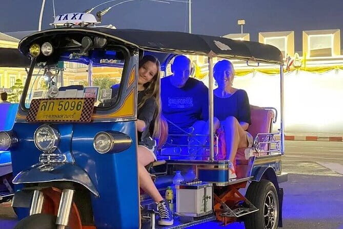 Premium Night Private Tuk Tuk Tour at Bangkok with Meal - Who Should Book This Tour?