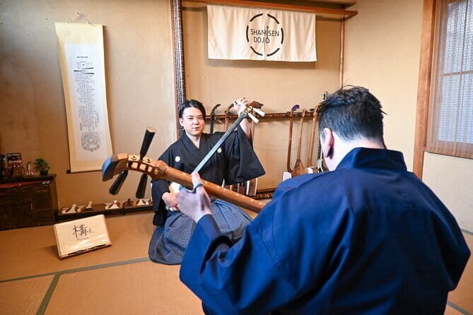 Premium Shamisen Experience with Mini Shamisen Gift & Live Show - Key Points