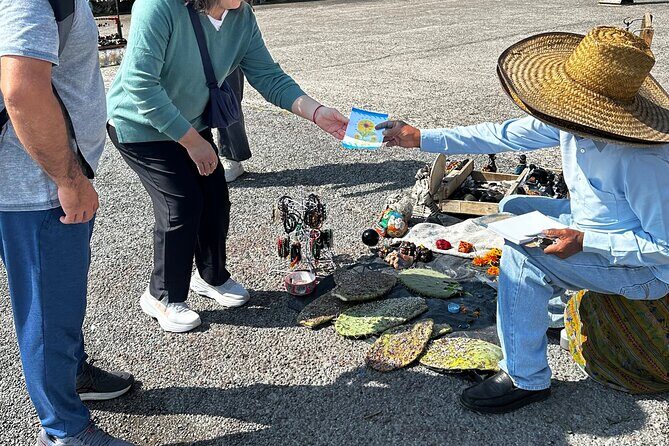 Premium Tour on SUV Suburban to Teotihuacán - What’s Included and What to Bring