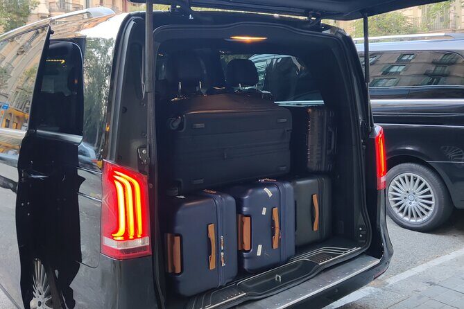 Premium Transfer from / to Airport and Port - The Booking & Meeting Experience