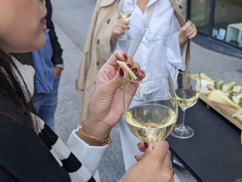 Presqu'île : 3h Food tour in the heart of the city - FAQ
