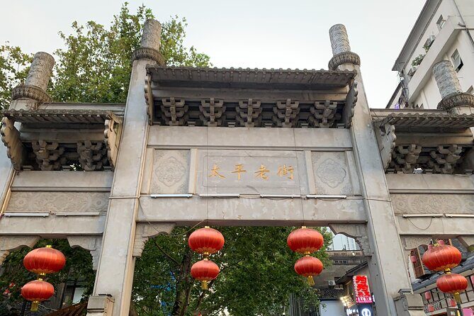 PRI Changsha Private Day Tour Tianxin Pavilion, Jinggang Old Town - A Close Look at the Tour Experience
