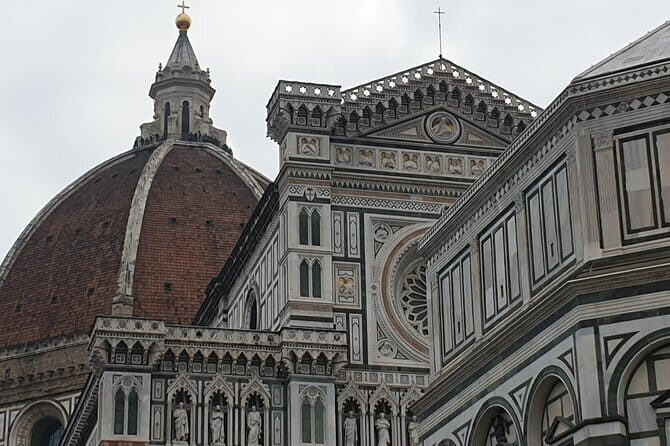 Priority entrance: Florence Cathedral and close-up view of the Frescos - Why This Tour Offers Excellent Value