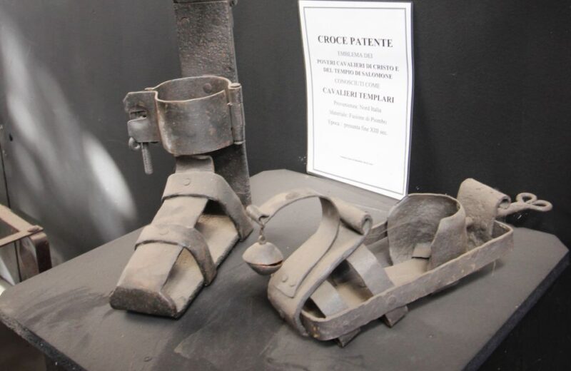 Prisons' Palace: Maleficia, Inquistion torture tools - The Atmosphere and Learning Experience