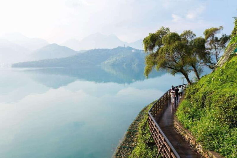 Private 1 Day Sun Moon Lake Escape Tour from Taipei - Key Points