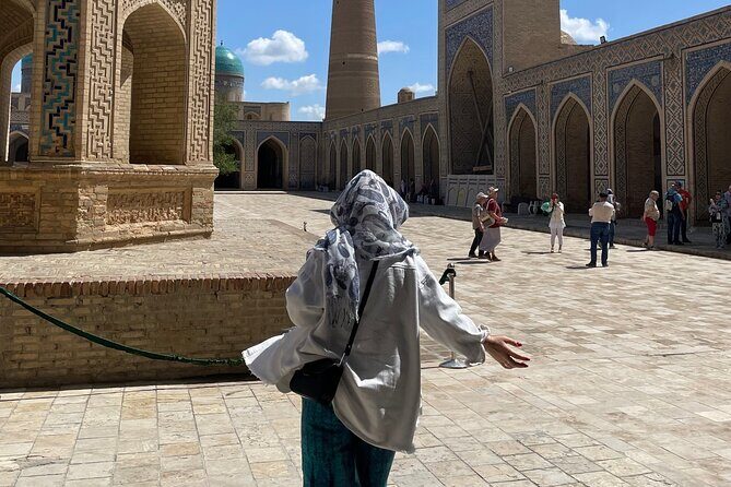 Private 10-Day Uzbekistan Tour by Car and Minivan from Khiva - The Summer Palace & Gijduvan Pottery