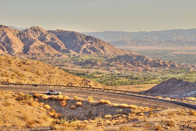 Private 10-hour tour to Palm Springs from Los Angeles - Hotel pick up - Panoramic Views and Mountain Majesty