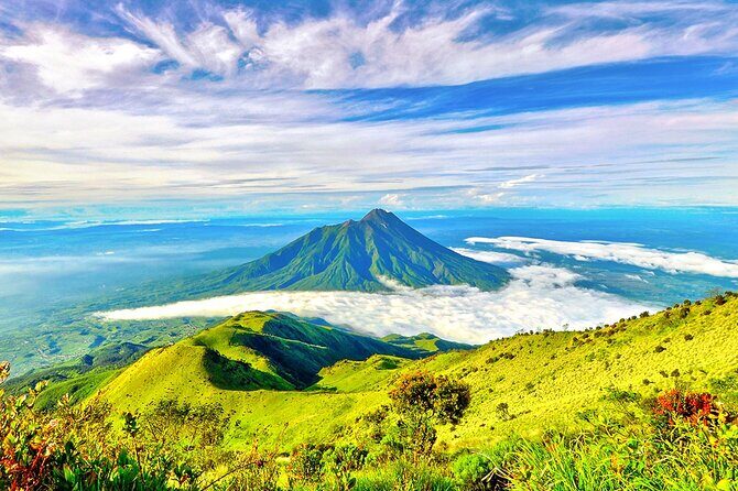 Private 11-Day Family Tour to Indonesia Heritage, Volcano & Beach - Sunrise at Borobudur and the Temples of Yogyakarta
