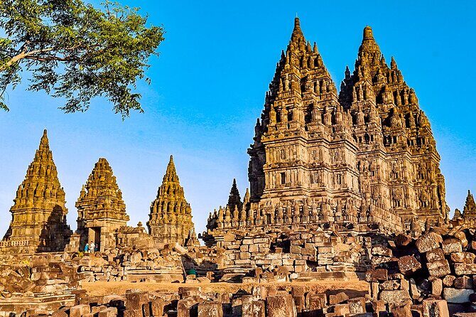 Private 11-Day Family Tour to Indonesia Heritage, Volcano & Beach - Mount Ijen and the Blue Fire