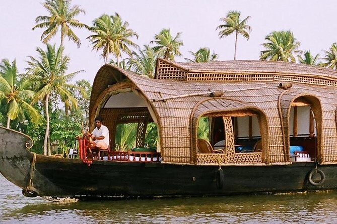 Private 2 Day Tour to Kerala from Hyderbad with Flight : Houseboat & Cochin Tour - Key Points