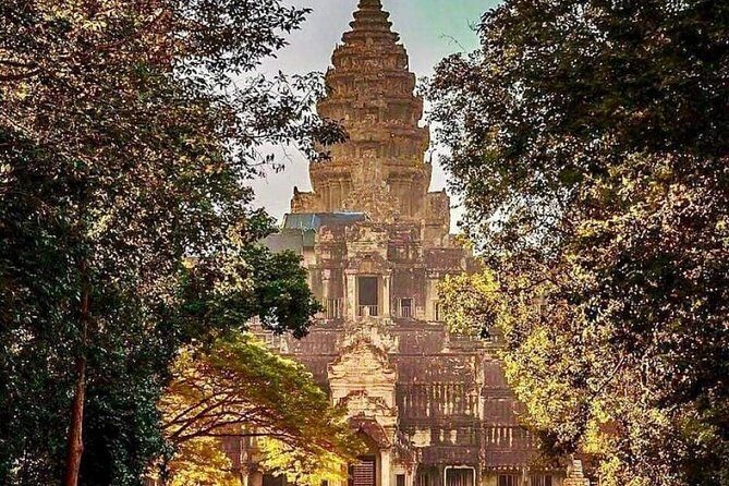 Private 2 Days Angkor Wat Sunrise, Floating Village & Beng Mealea - Discovering Cambodias Wonders: A 2-Day Private Tour of Angkor Wat, Floating Villages, and Beng Mealea