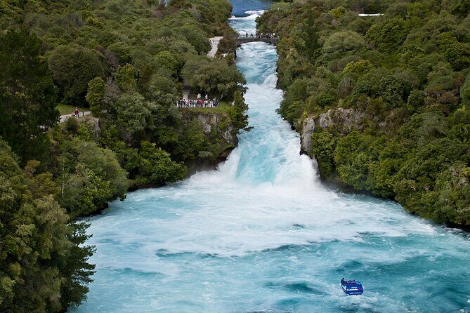 Private 2 Days Tour from Auckland - Waitomo, Hobbiton and Rotorua - FAQ