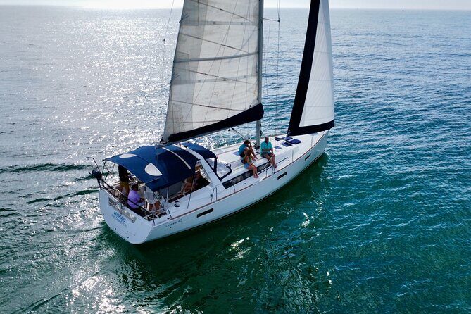 Private 2 Hour Sailboat Sunset Charter - Key Points