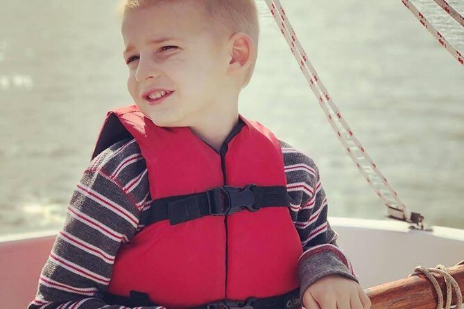 Private 2-Hour Sunset Sailing Tour on Lake Fairview - Who is This Tour Best For?