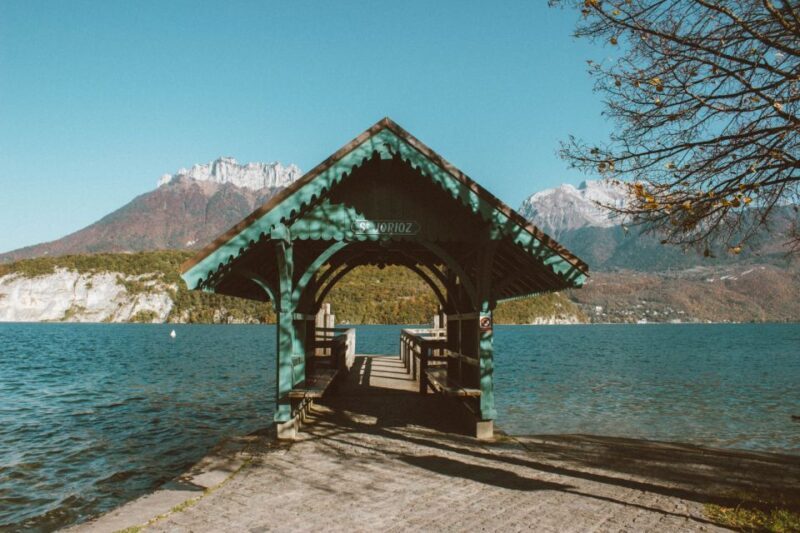 Private 2-hour Walking Tour of Annecy with official guide - Why Choose This Tour?