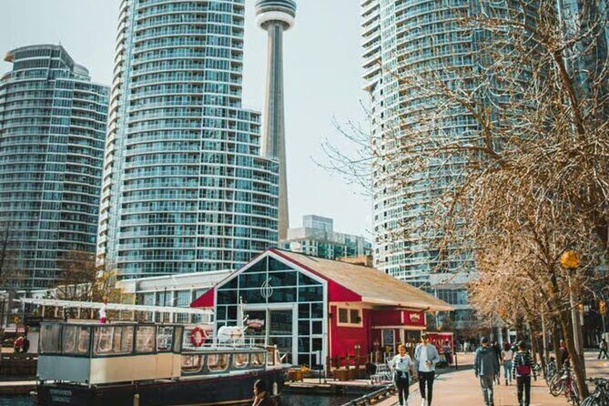 Private 2 Hours Photoshoot with a Pro Photographer in Toronto - Frequently Asked Questions