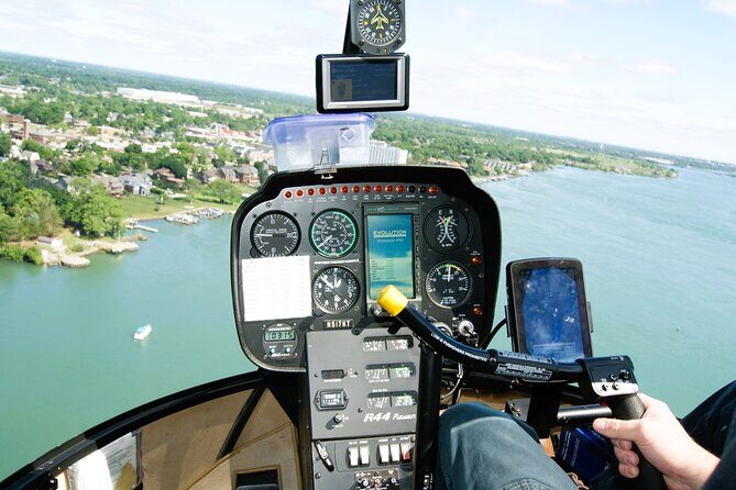 Private 20 Minute River Ride Tour - Key Points