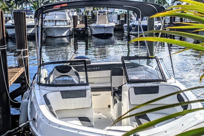 Private 21 Ft Boat Rental in Fort Lauderdale - A closer look at what to expect