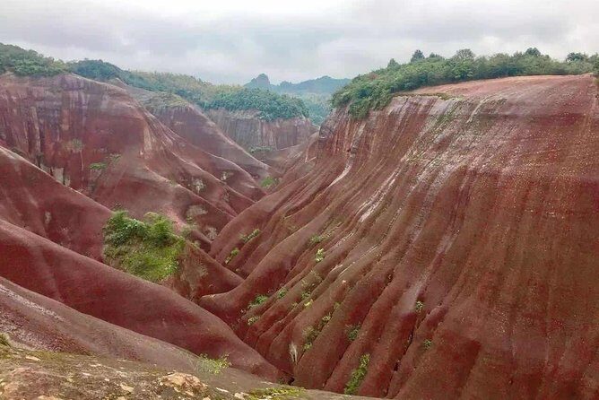 Private 2D Tour to Xiaodongjiang Lake & Gaoyiling Danxia from Guangzhou by Train - Key Points