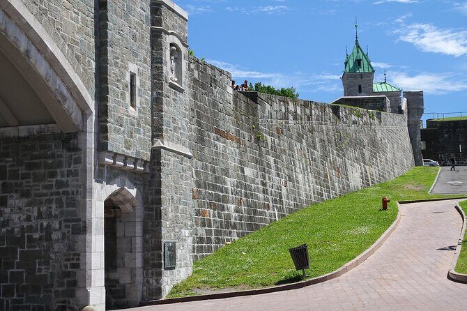 Private 3-hour City Tour of Quebec with driver and guide - Hotel pick up - FAQ